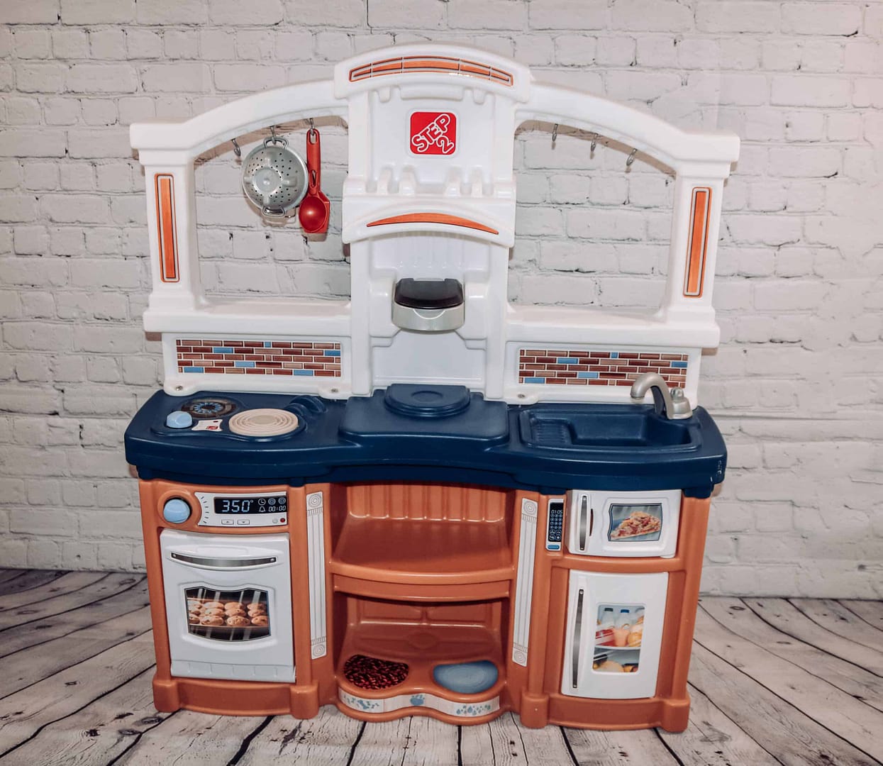 Step2 Cute Play Kitchen Toy Review | SamBam in Mamaland